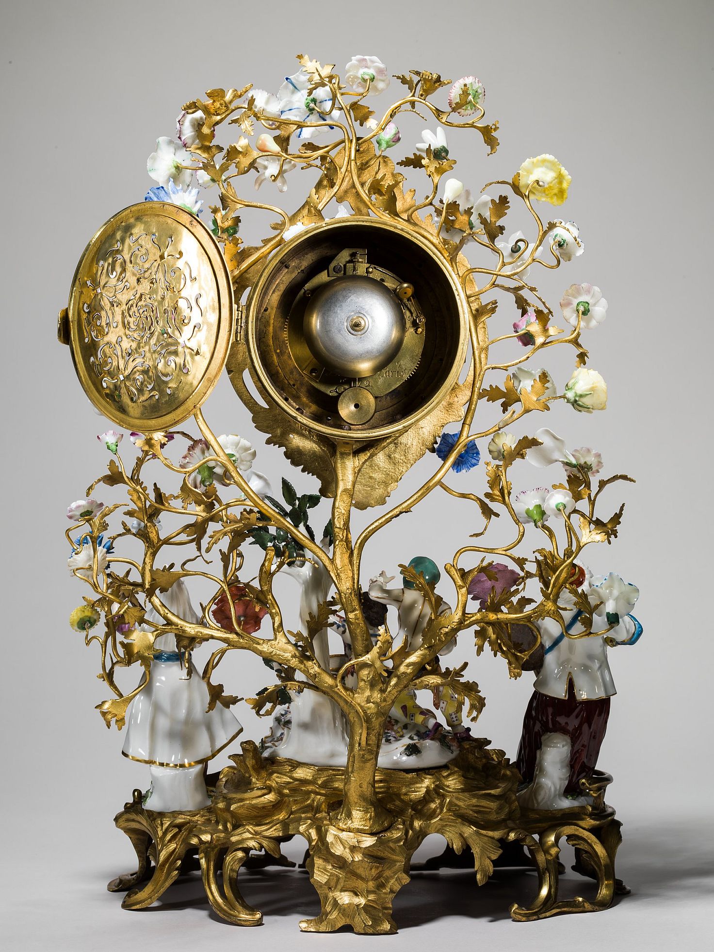 Clock with Meissen figures - Bayerisches Nationalmuseum