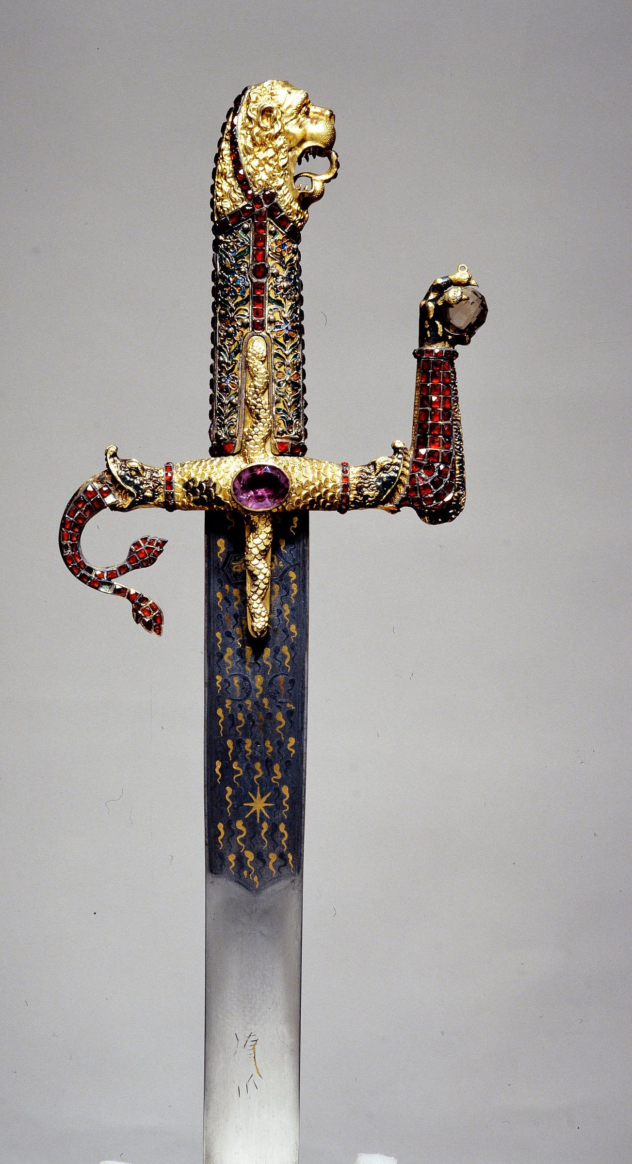 Pallasch with scabbard - Bayerisches Nationalmuseum