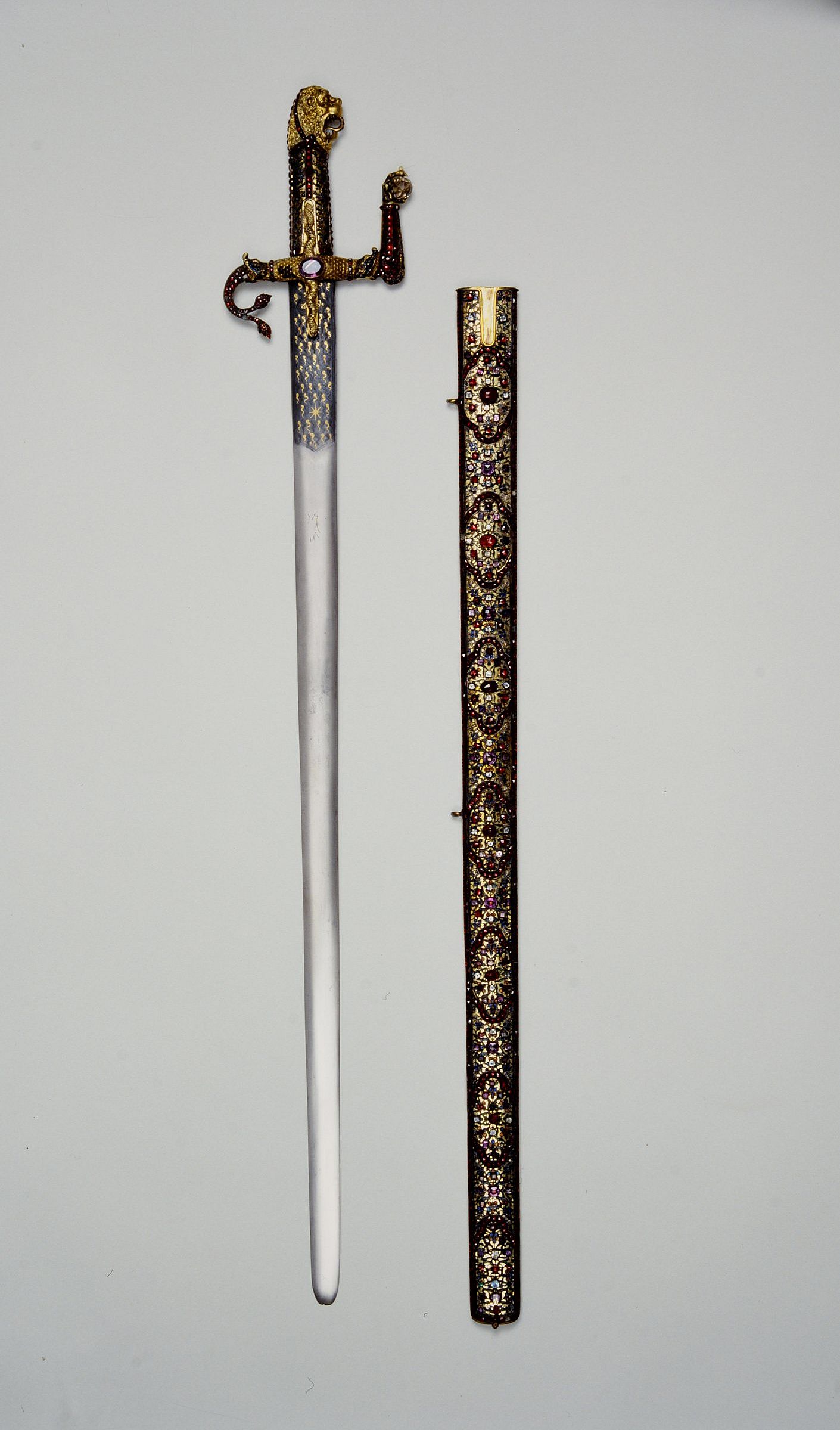 Pallasch with scabbard - Bayerisches Nationalmuseum