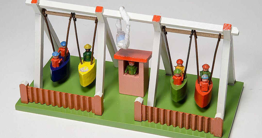 Schiffschaukel in Schachtel - Bayerisches Nationalmuseum