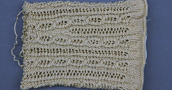 Beinteil für Kniestrumpf, beige - Bayerisches Nationalmuseum