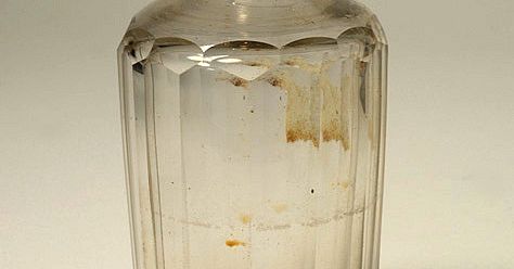 Flakon aus Parfumkasten - Bayerisches Nationalmuseum