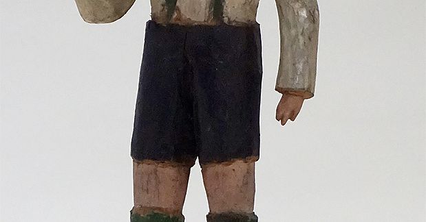 Bauer mit geschulterter Sense (Figur) - Bayerisches Nationalmuseum