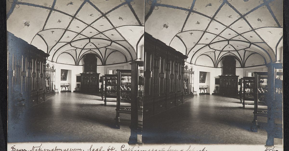 Stereoskopie: Saal 64 des Bayerischen Nationalmuseums - Bayerisches Nationalmuseum