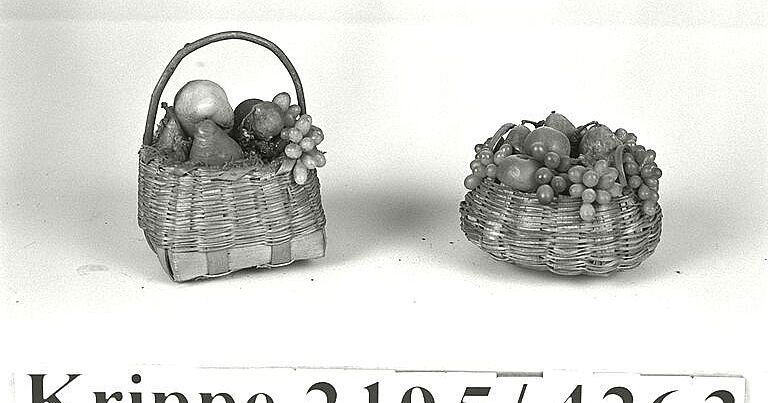 Krippenzubehör: Korb gefüllt mit verschiedenen Früchten - Bayerisches ...