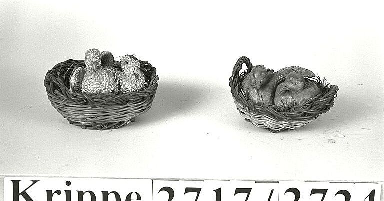 Krippenzubehör: Korb mit zwei Tauben - Bayerisches Nationalmuseum