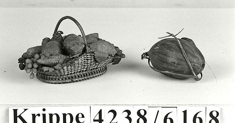 Krippenzubehör: Korb mit verschiedenen Früchten gefüllt - Bayerisches ...