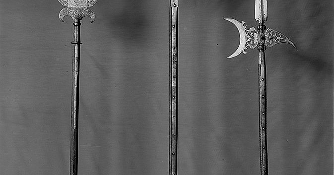 Rheinische Helmbarte einer Trabantengarde (?) - Bayerisches Nationalmuseum