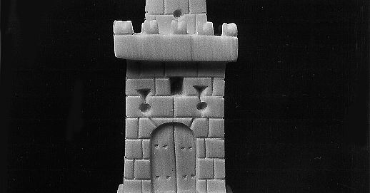 Schachfigur (hell): Turm - Bayerisches Nationalmuseum