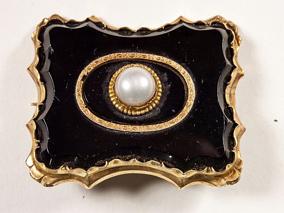 Reisebett mit Intarsienarbeit - Bayerisches Nationalmuseum