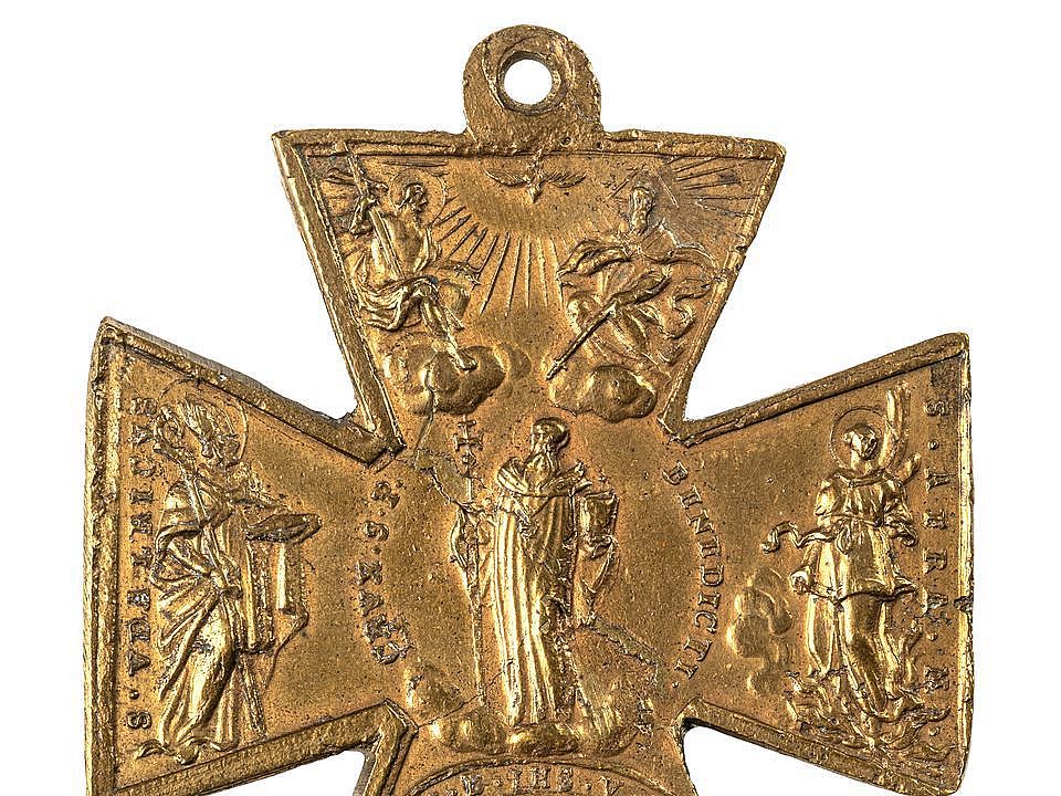 Reisebett mit Intarsienarbeit - Bayerisches Nationalmuseum