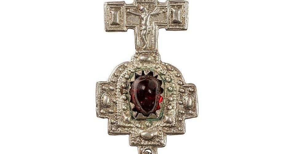 Anhänger in Form des Weingartener Heilig-Blut-Reliquiars - Bayerisches ...