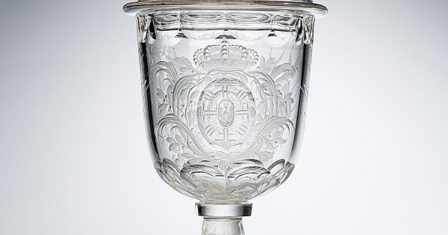 Deckelpokal mit brandenburgischem Wappen, Hosenbandorden und ...