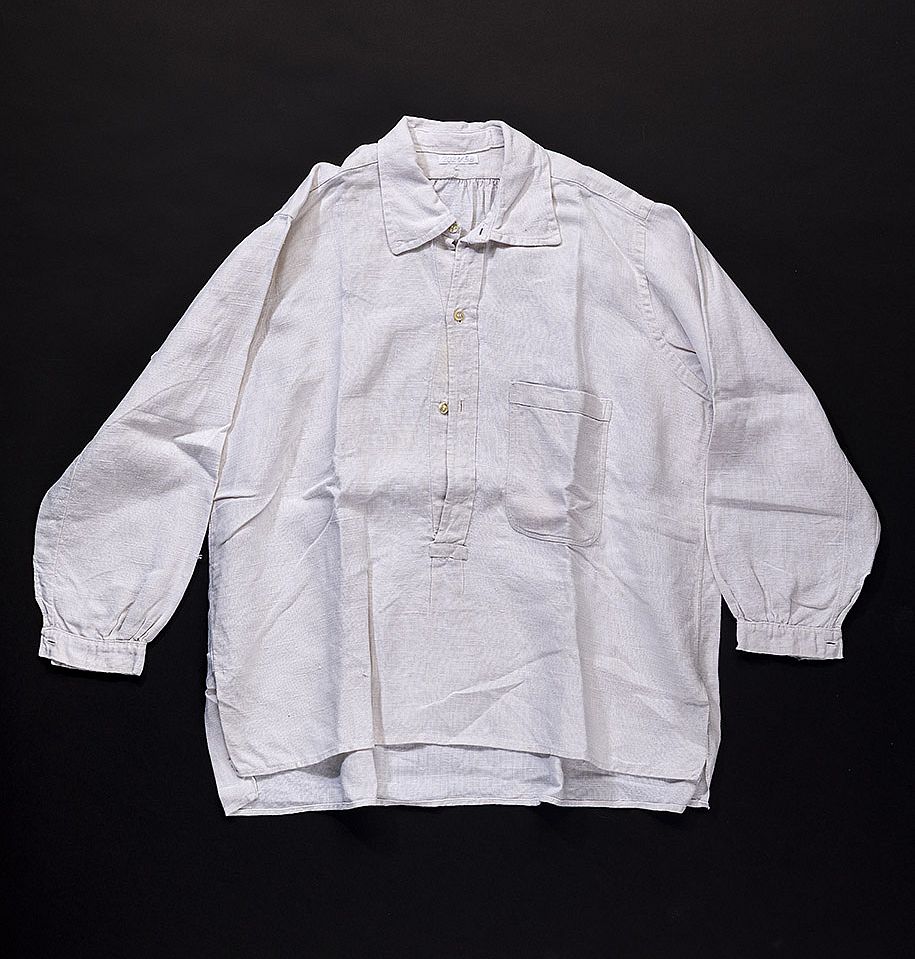 Weißes Männerhemd - Bayerisches Nationalmuseum